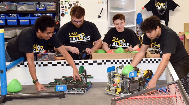 CSM VEX Robotics Competes on World Stage LexLeader CSM VEX Robotics Competes on World Stage LexLeader